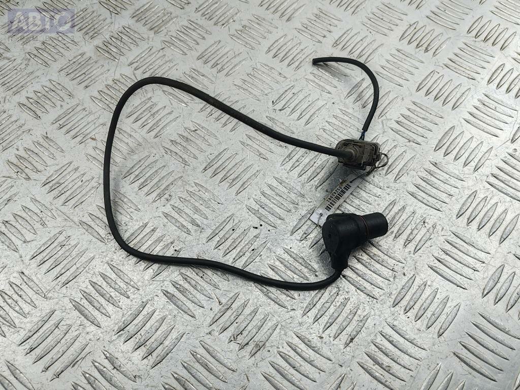 Датчик положения коленвала Volkswagen Passat B5+ (GP)