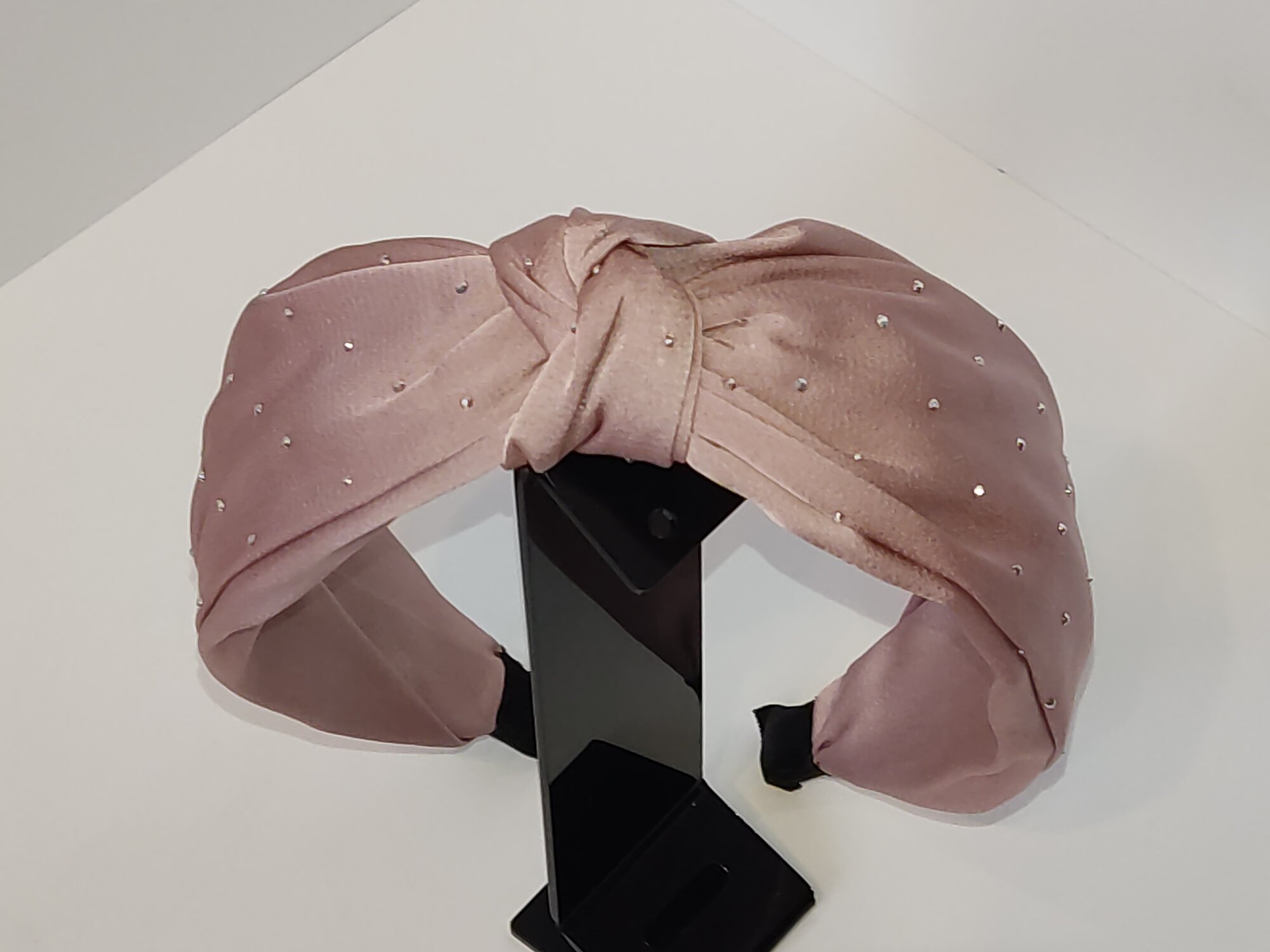 Ободок для волос "Стиль", шелк, стразы, цвет розовая пудра