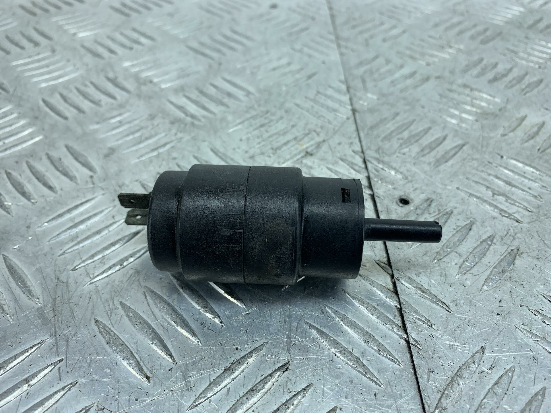 Насос (моторчик) омывателя стекла Lancia Thesis 2005