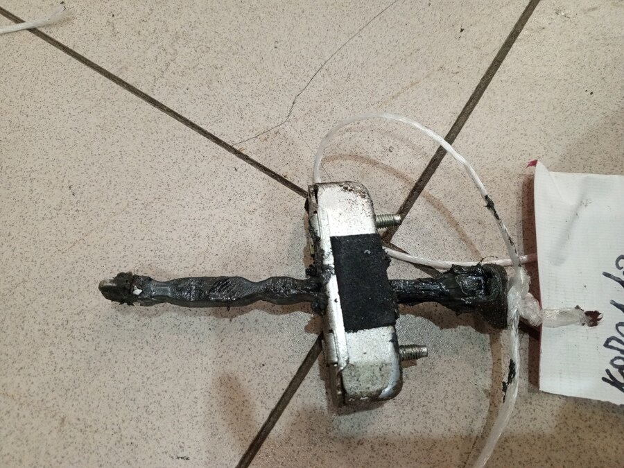 Ограничитель двери передней от Toyota Corolla E150 2006-2013