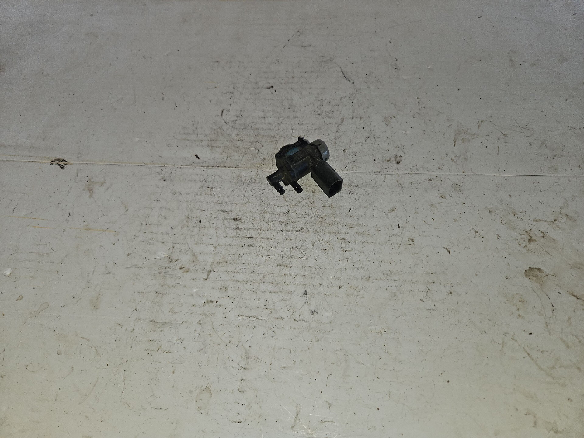 Электромагнитный клапан Volkswagen Passat B6 (2005 - 2010) 1K0906283A