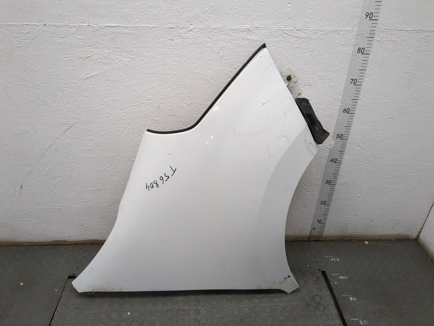 Крыло правое переднее Renault Master 2010- Б/У