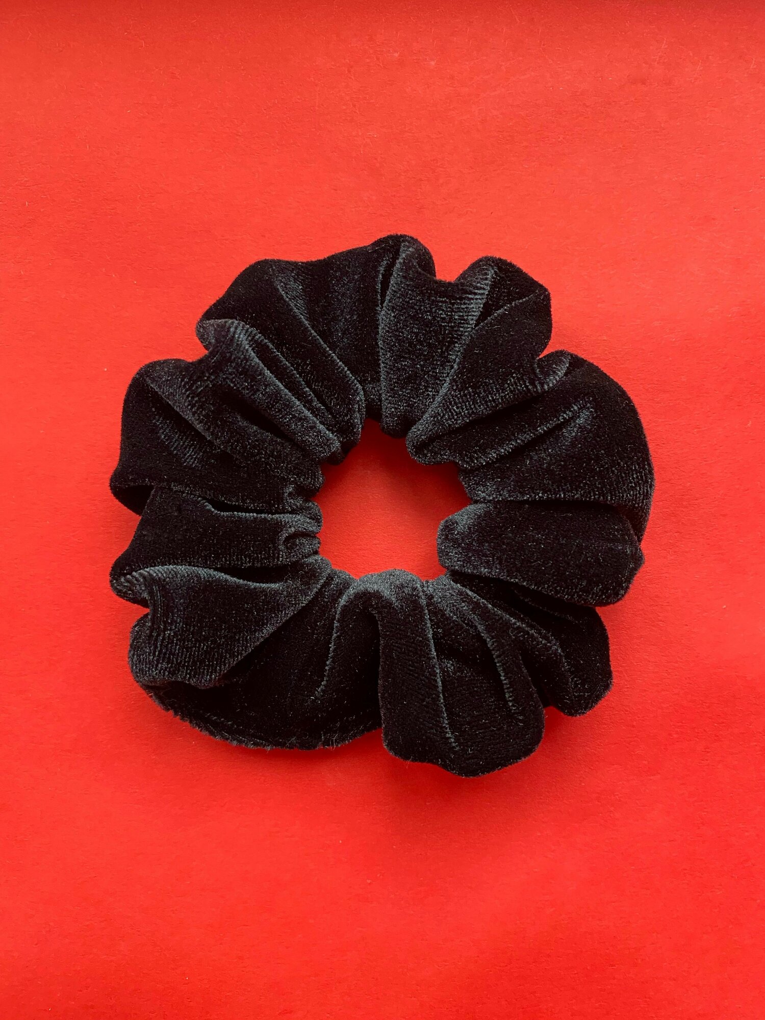 Резинка для волос бархатная