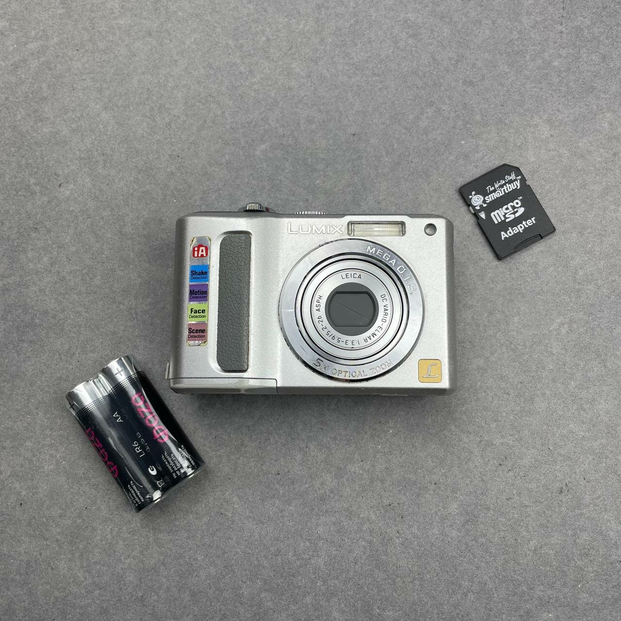 Цифровой компактный фотоаппарат Panasonic Lumix DMC-LZ8