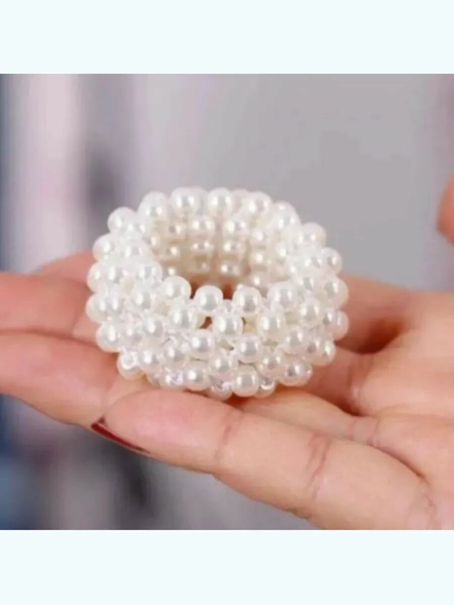 Резинка для волос белая с жемчугом