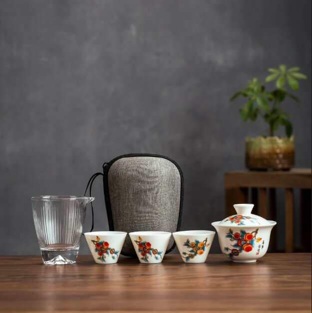 Набор чайных принадлежностей для путешествий на открытом воздухе, комплект машина, экспресс-чашка, одна чайник и три чашки, портативный набор для кунг-фу чая, деловой подарок (Набор для путешествий с чаем — радостное событие)