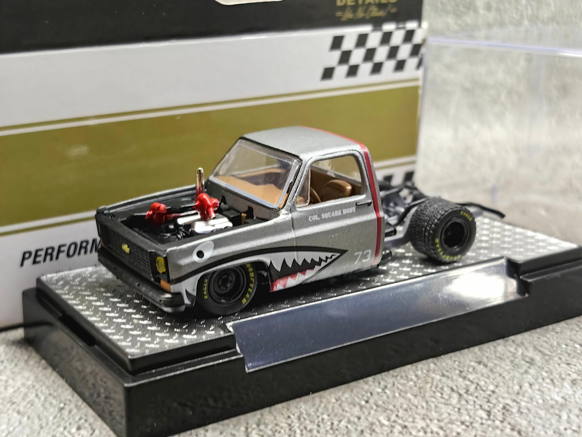 M2 1/64 Chevrolet 1973 Cheyenne 10 Racing Pickup с открывающимся капотом, литая модель