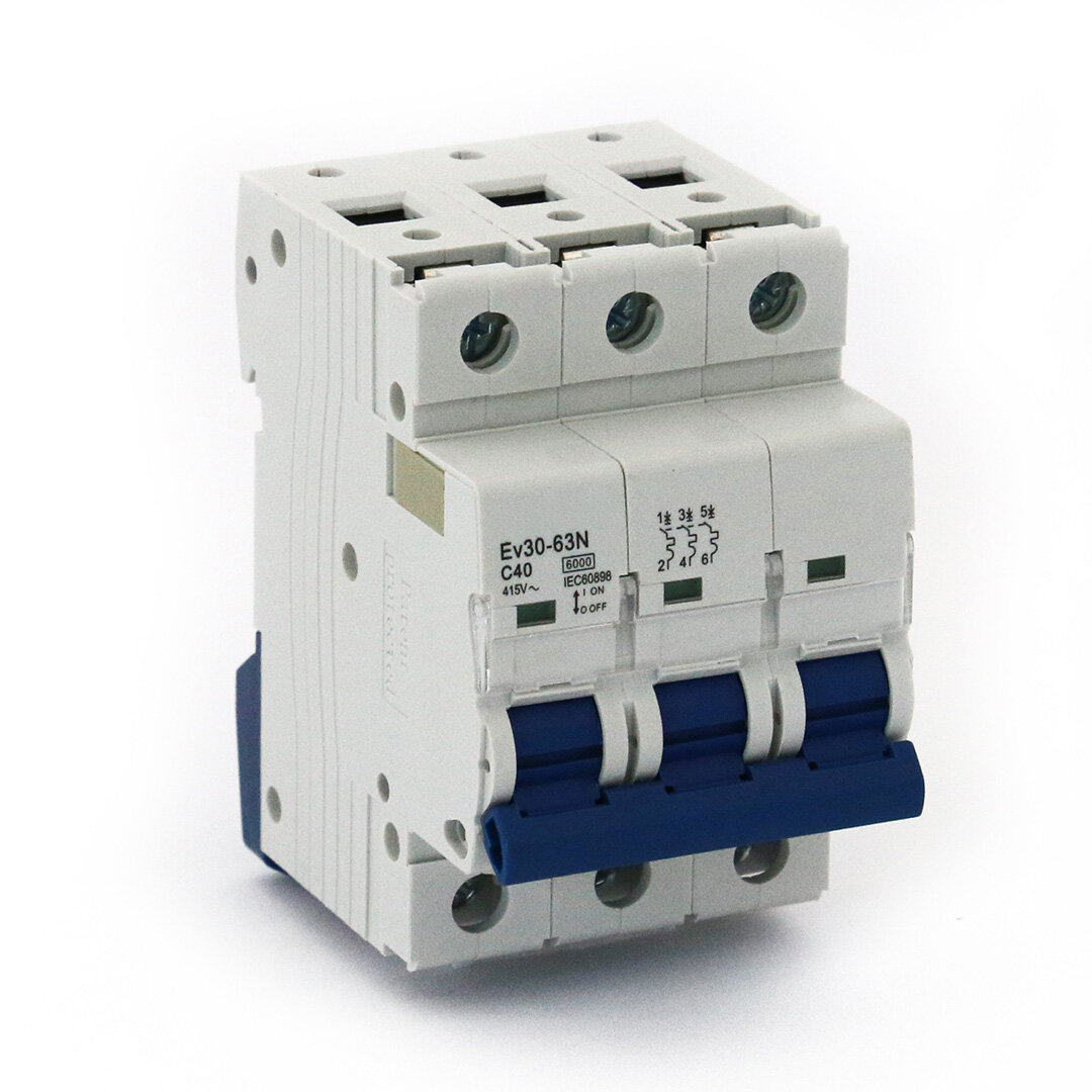 Авт. выключатель Ev30-63N 3P 6kA 40A C, нераздельный рычаг управления CB3422503640