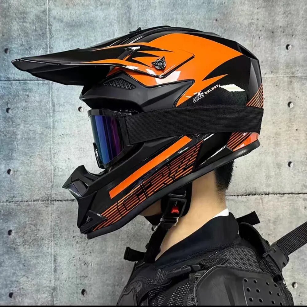 Мотошлем ORZ HELMETS оранжевый кросс/эндуро S размер с защитными очками