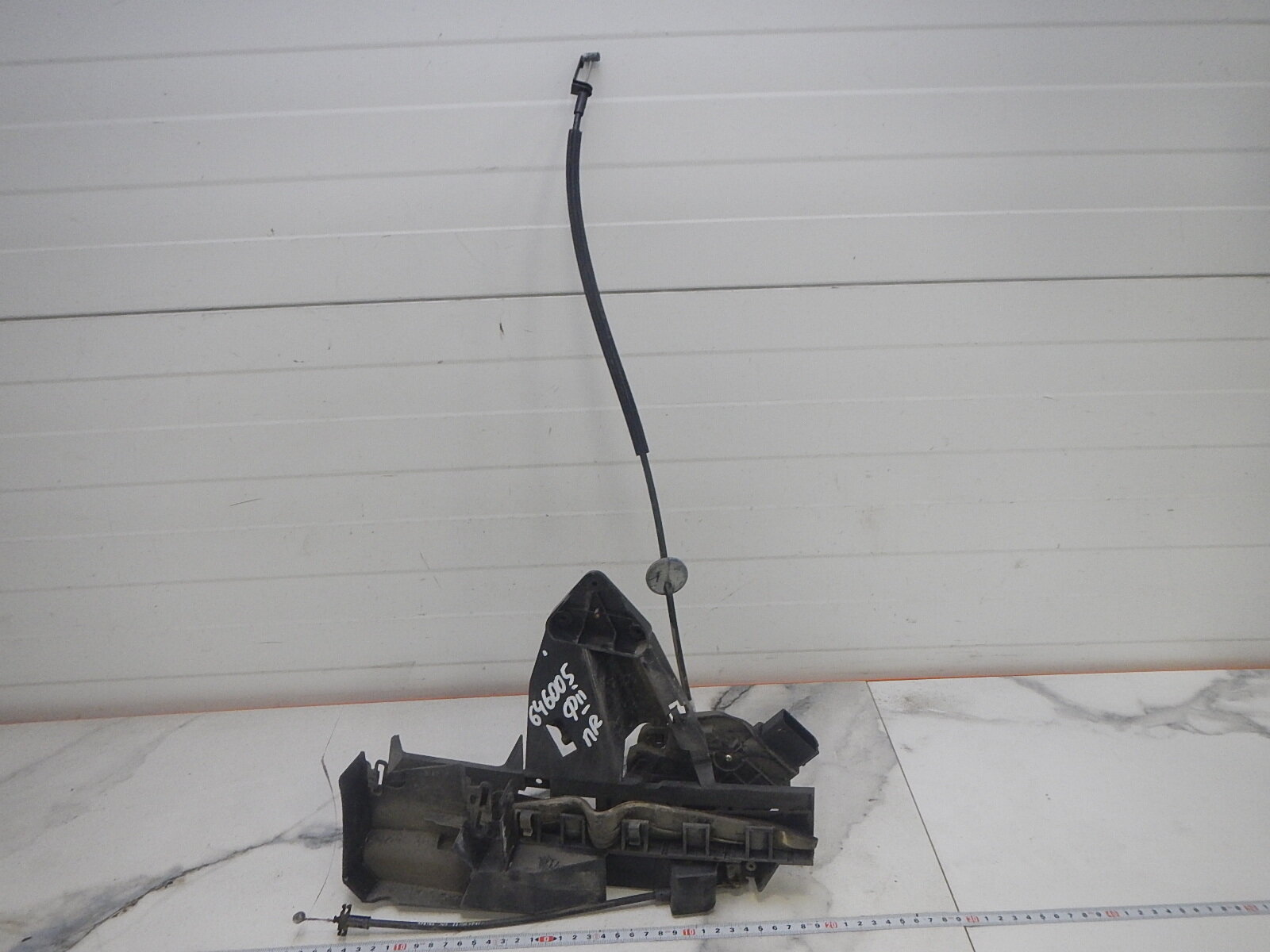 Б/У Замок двери передней правой, Ford (Форд)-FOCUS 2 (08-11) FORD FOCUS 2 (08-11) 6 контактов Без видимых повреждений. 64...