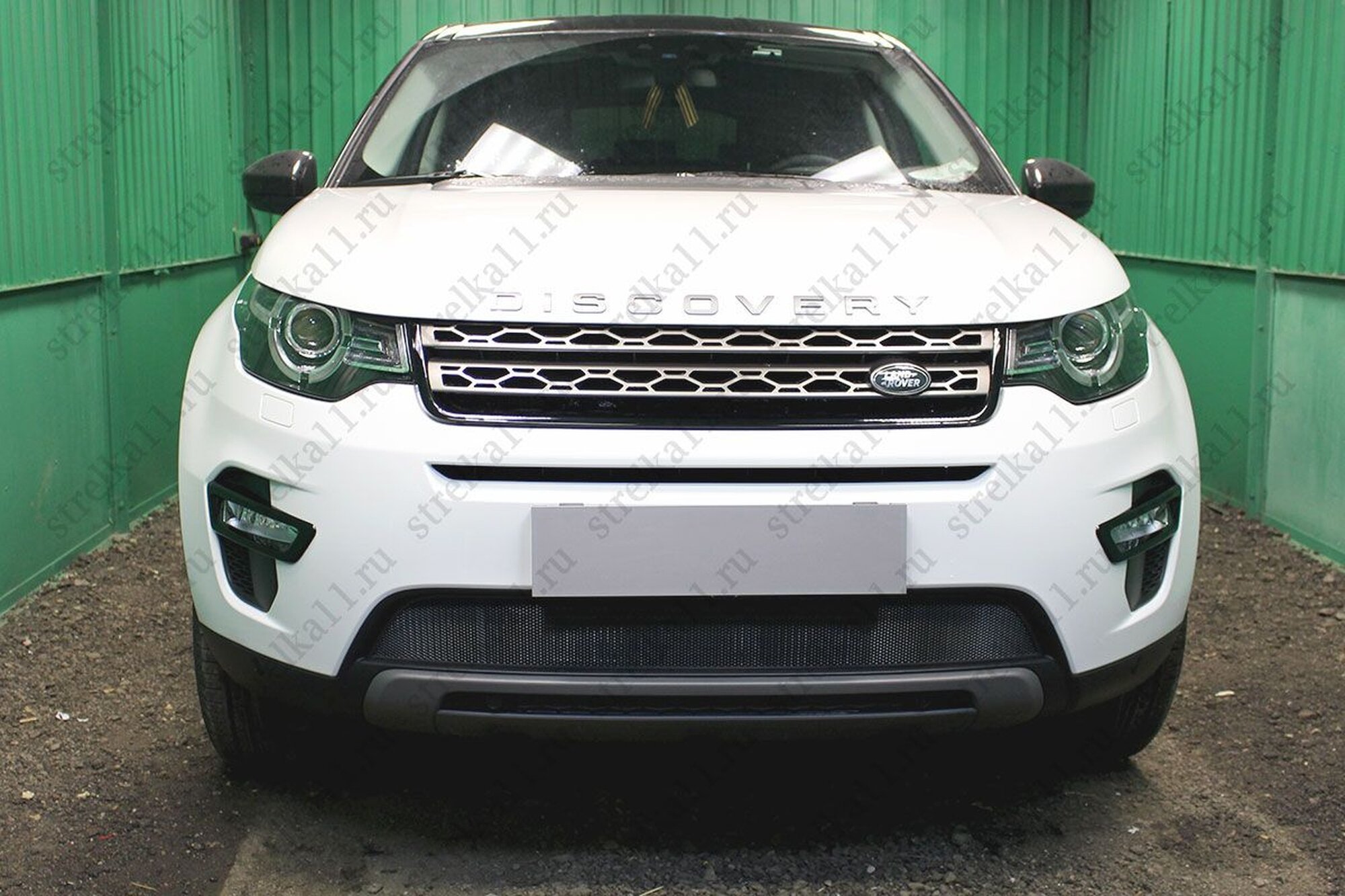 Защитная сетка радиатора с окантовкой и защелками для Land Rover Discovery Sport 2014-2019 (I)