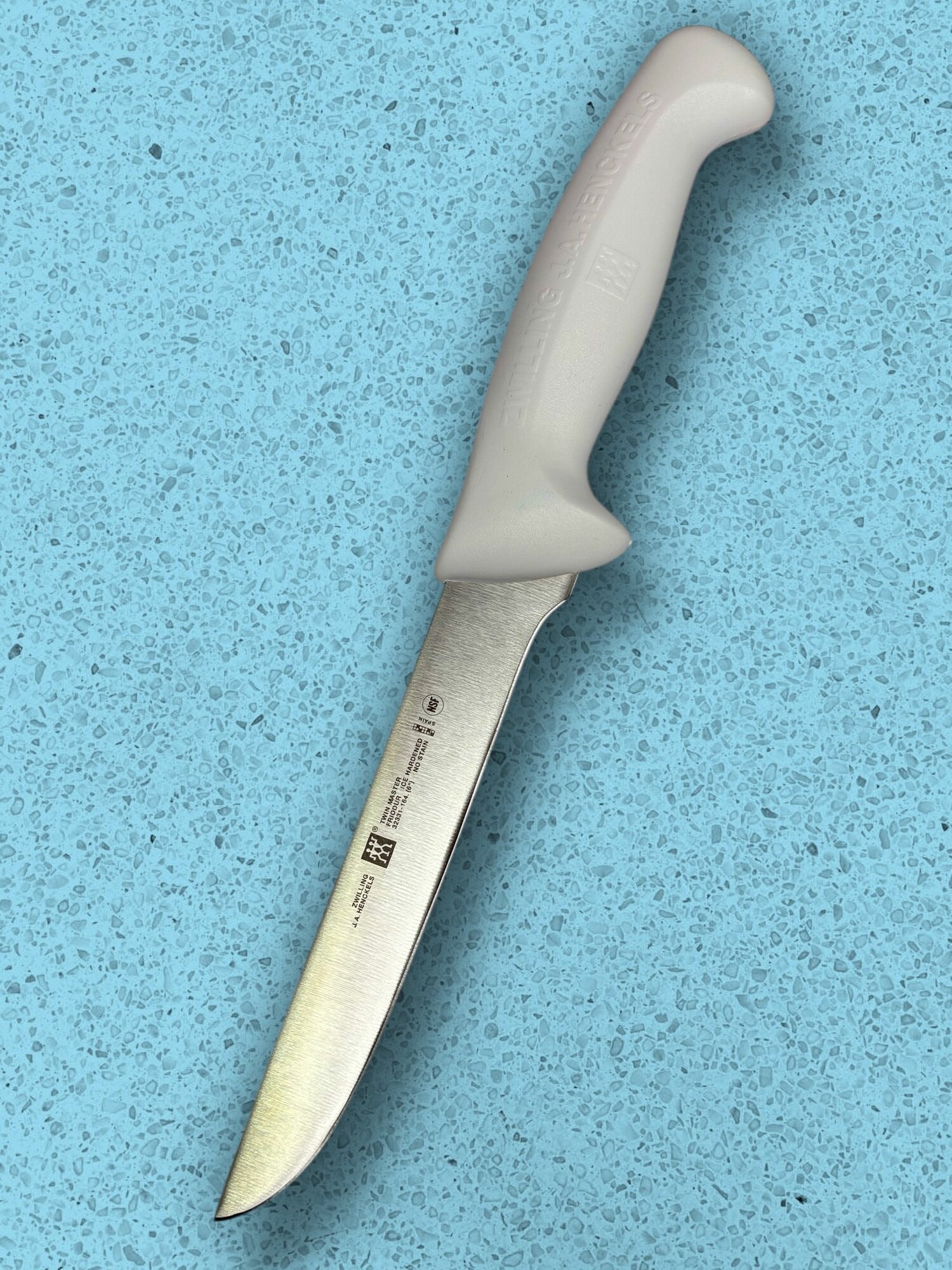 Обвалочный нож Zwilling J.A. Henckels Twin Master White 6 in. Wide Boning Knife, 32331-164
