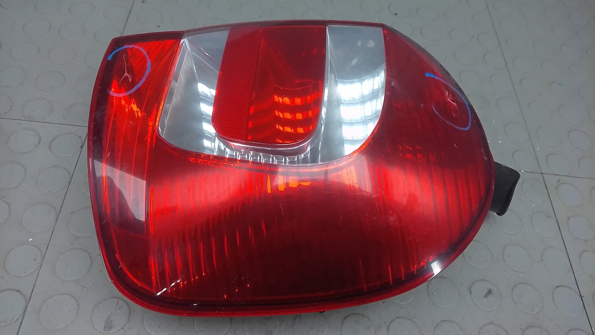 Фонарь задний правый RENAULT MODUS 2