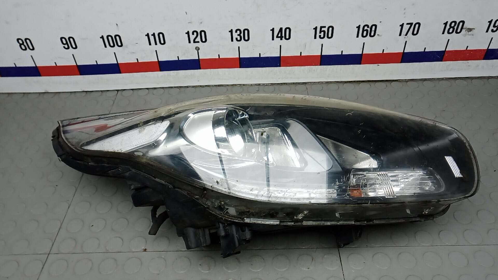 Фара правая KIA CARENS 4, Номер 92102A4160