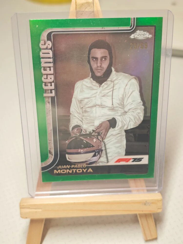 Редкая коллекционная карточка Topps с гоночным автомобилем Формулы-1, выпущенная ограниченным тиражом и содержащая номер. JUAN PABLO MONTOYA 23/99