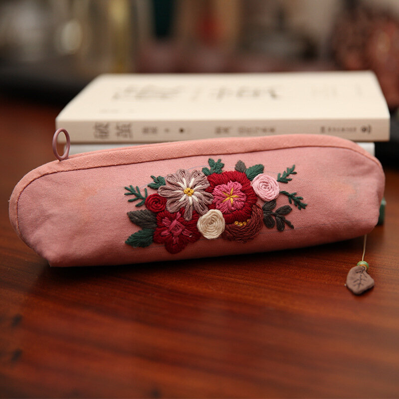 Ручная вышивка карандашница - DIY-набор с пластиковой рамкой 16.5 см, размеры 23x6x8 см, ароматный запах