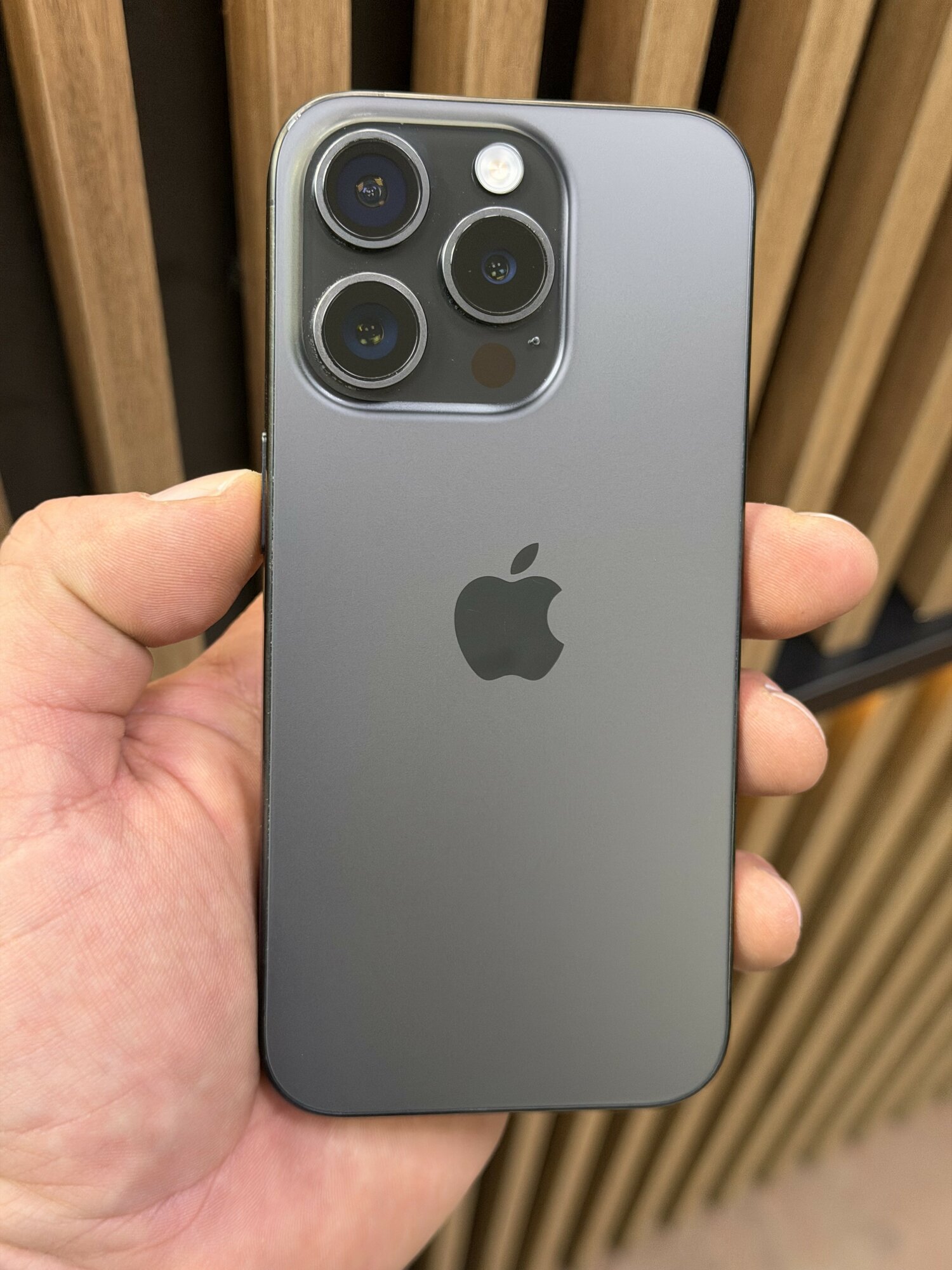 Смартфон Apple iPhone 15 Pro 256 ГБ MTUC3J/A, Dual: nano SIm + eSIM, Black Titan