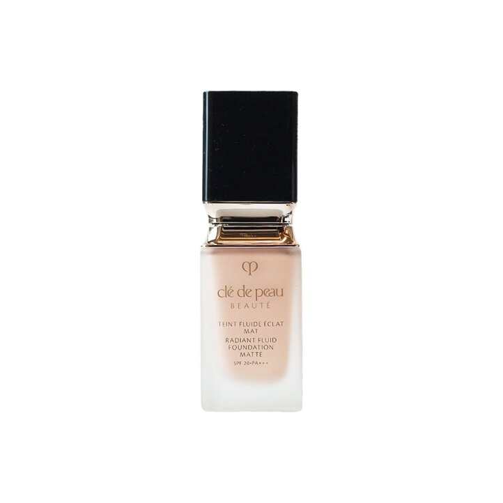 Тональные средства Clé de Peau Beauté