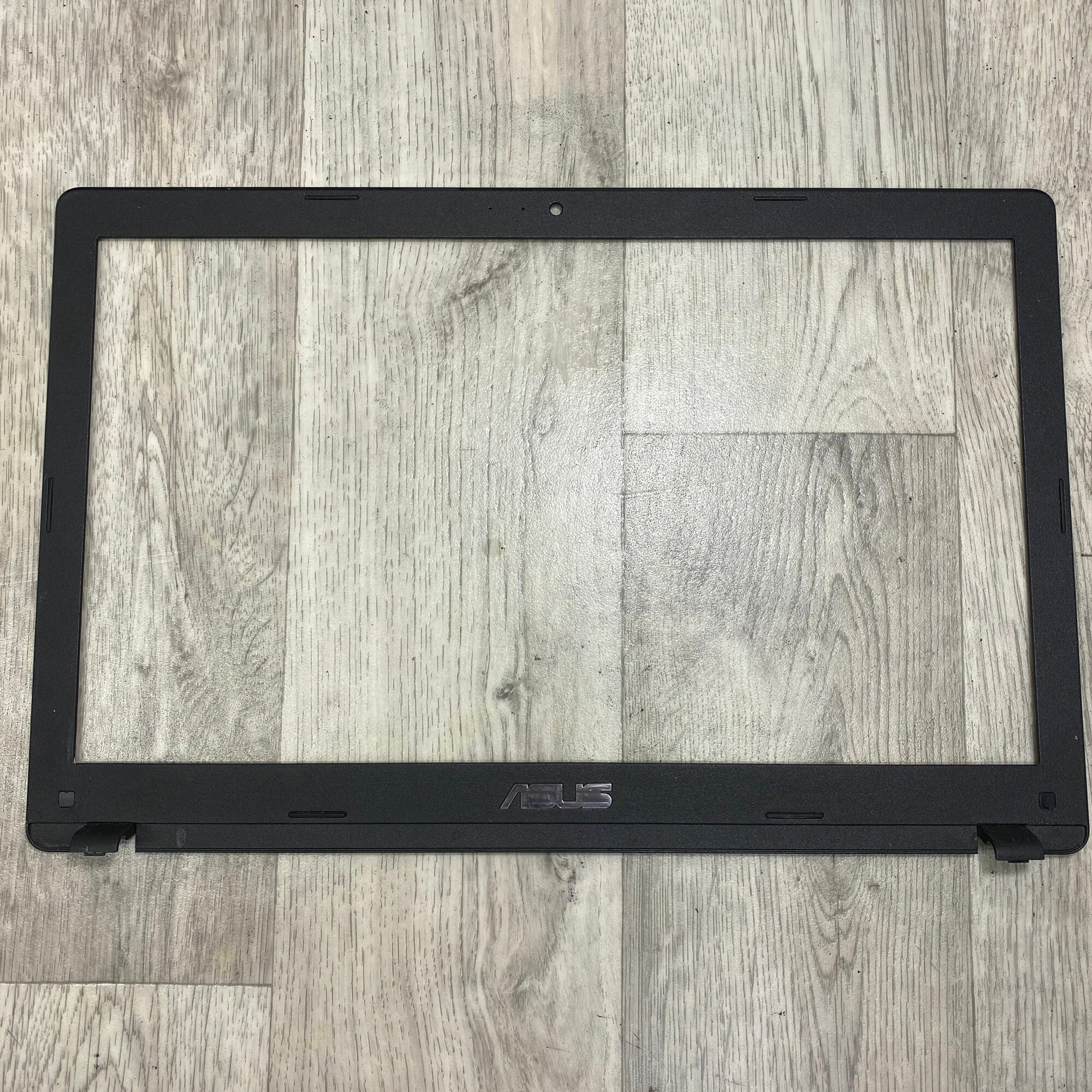 Рамка матрицы Asus X551MAV