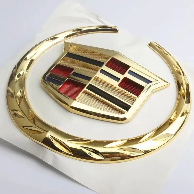 Эмблема шильдик орнамент Cadillac / Кадиллак пластик с изгибом 158x144 мм