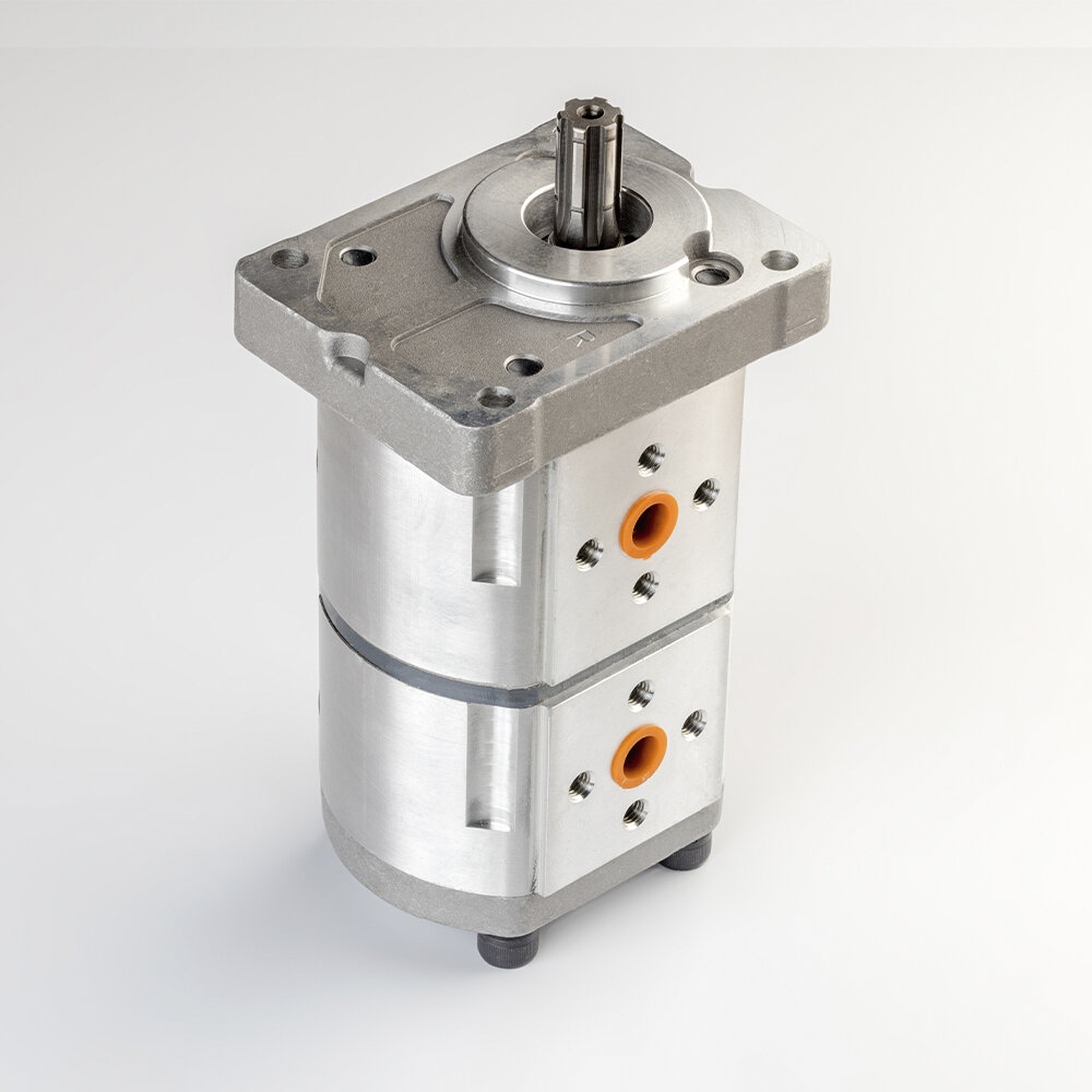 Насос НШ-14-10 21 МПа левый "мзпо"