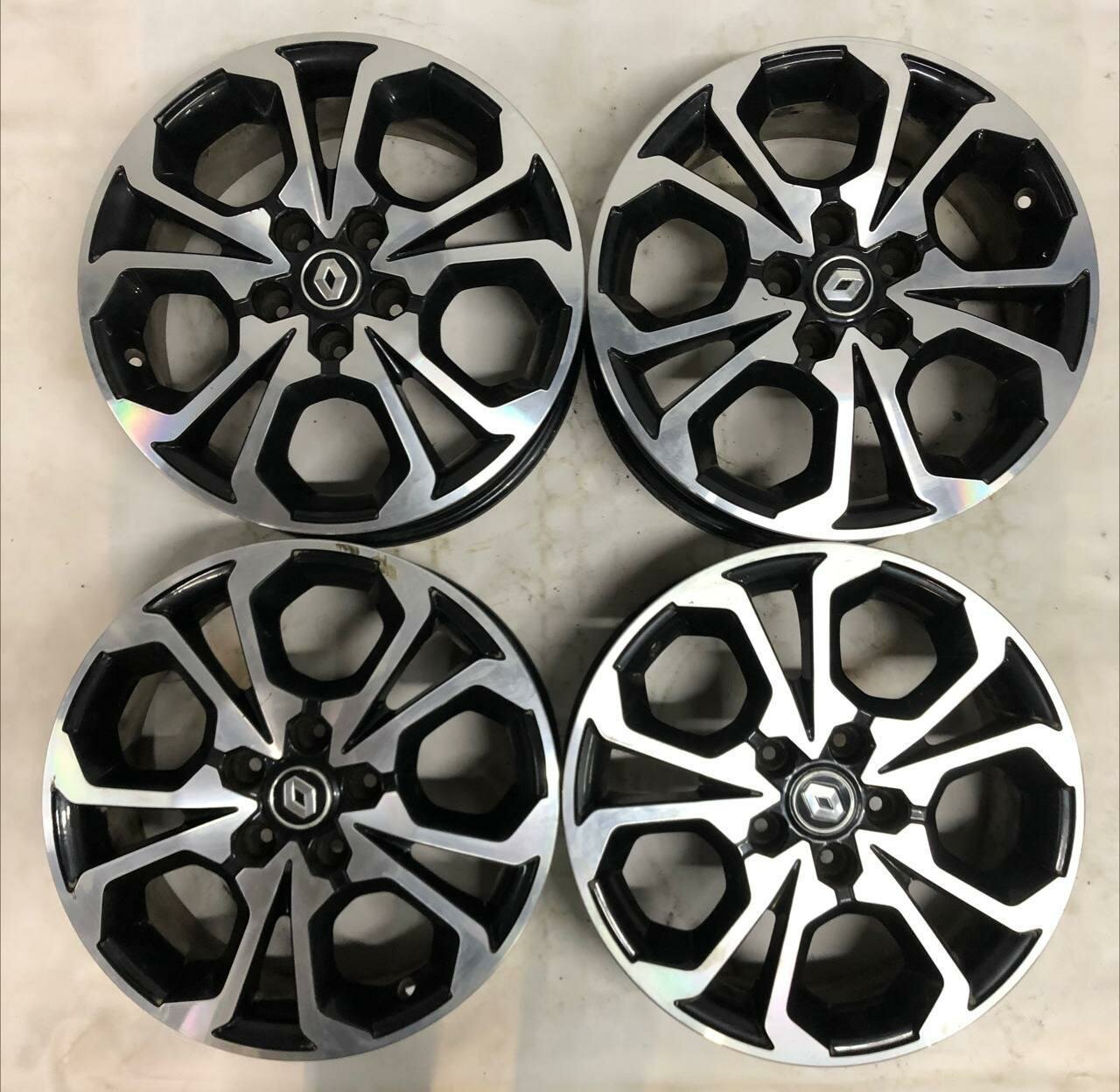 Колесные диски Renault 17x6.5 PCD 5x114.3 D66.1 ET50 (оригинал)