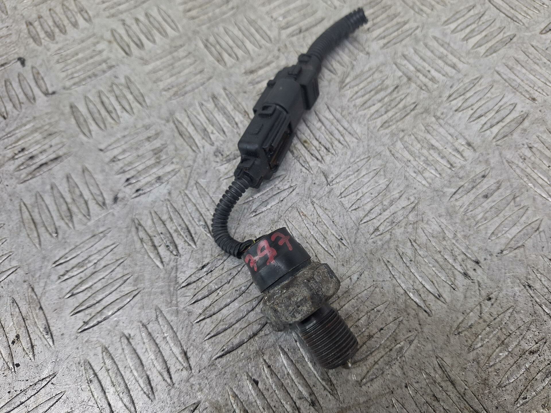 Датчик заднего хода (лягушка) Hyundai H1 Grand Starex 2008