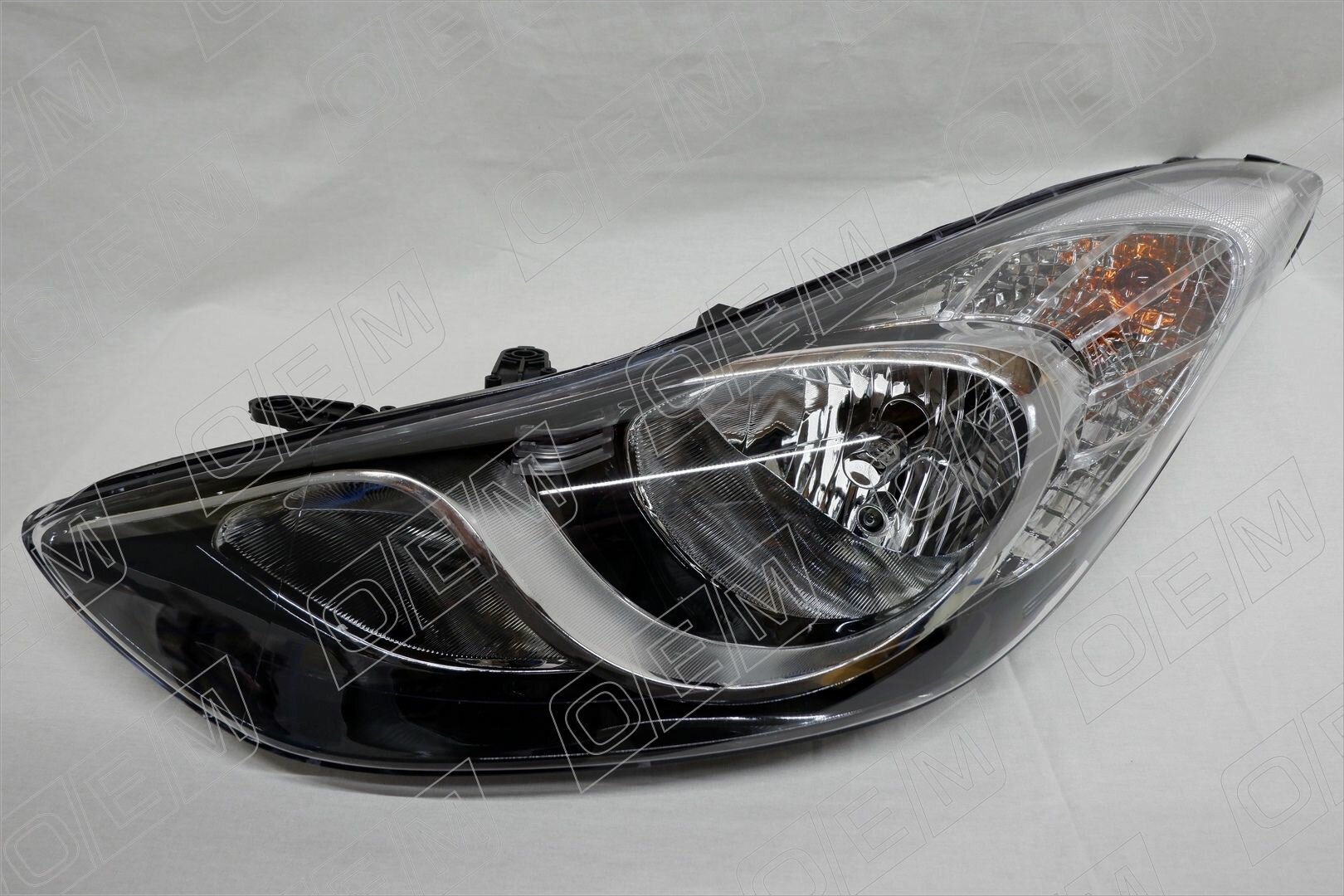 Фара левая Hyundai Elantra 5 MD год с 2011 по 2013, Хендай Элантра, 921013X020.(Левая)