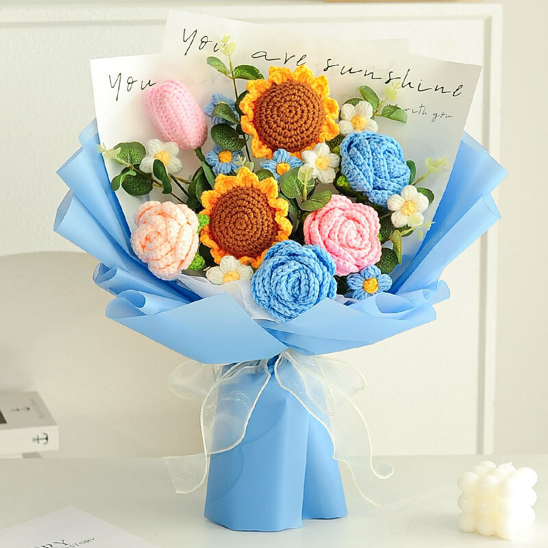 Большой вязаный букет роз, подарок ручной работы для одноклассников, на Новый год, День святого Валентина, день рождения, для подруги, для старших, Международный женский день или День богини.