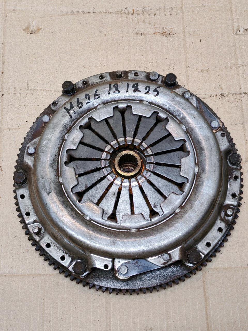 Маховик в сборе Mazda 626 GE 1.8 хэтч