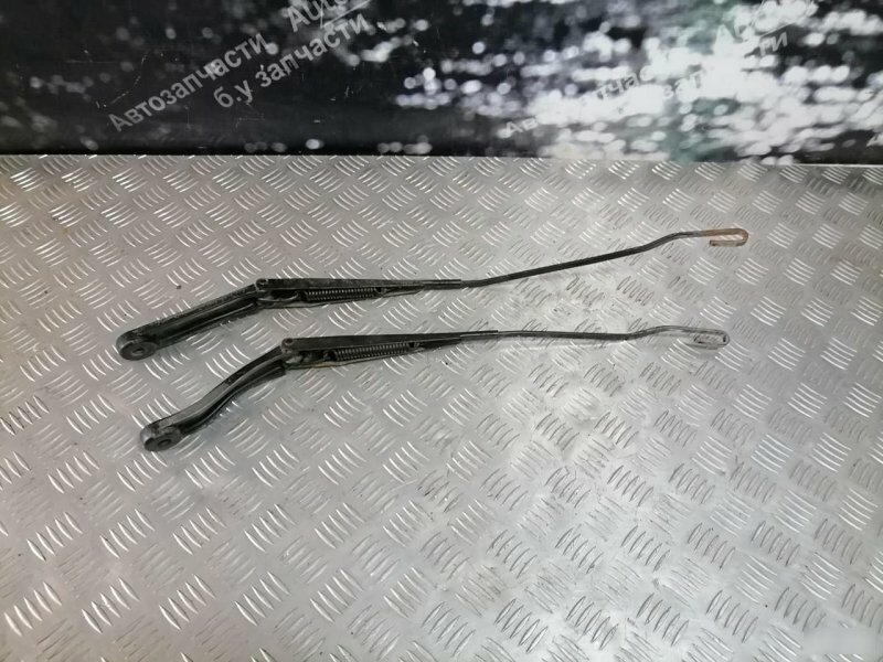 Поводки дворников Chrysler Sebring 2000-2007 (2.7) Б/У с пробегом Арт. 3317