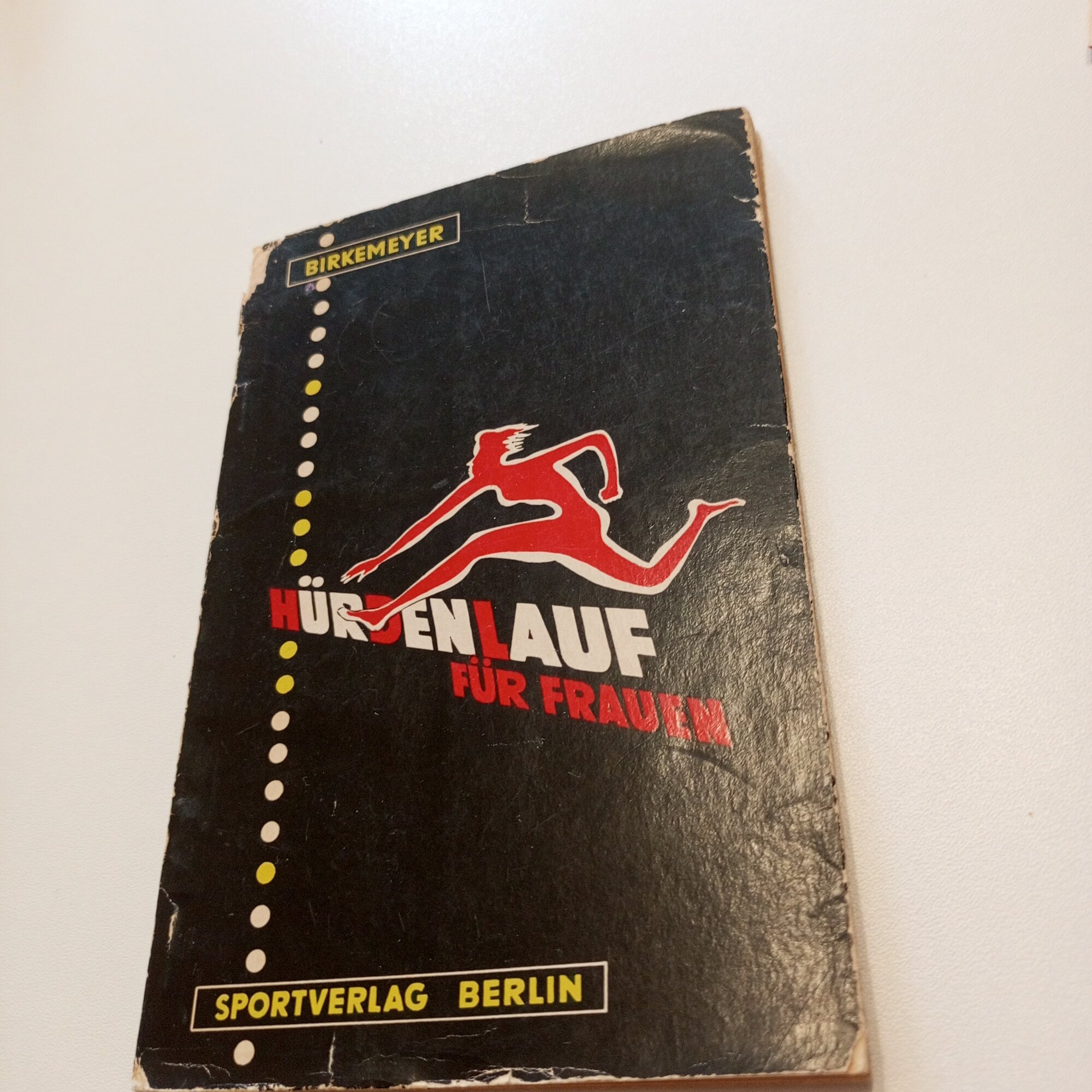 Книга Гимнастика для женщин на немецком языке, 1958г, мягкая