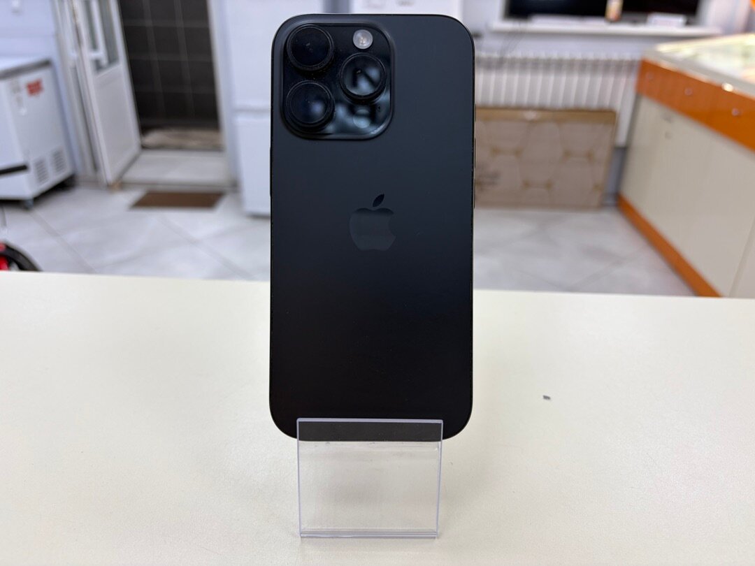 Смартфон Apple iPhone 16 Pro 128GB, Black Titanium (nano SIM + eSIM), (б/у), уценка