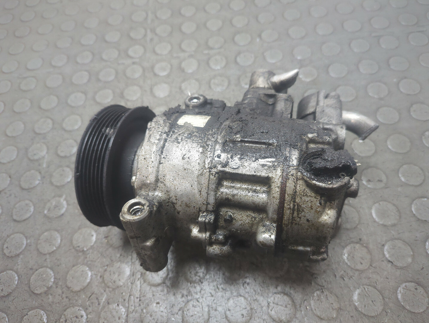 Компрессор кондиционера Volkswagen Golf 6 Б/У