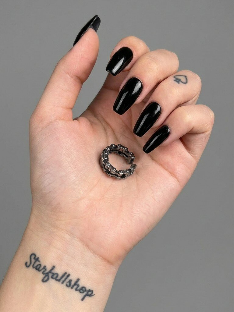 Моносерьга кафф, славянский оберег