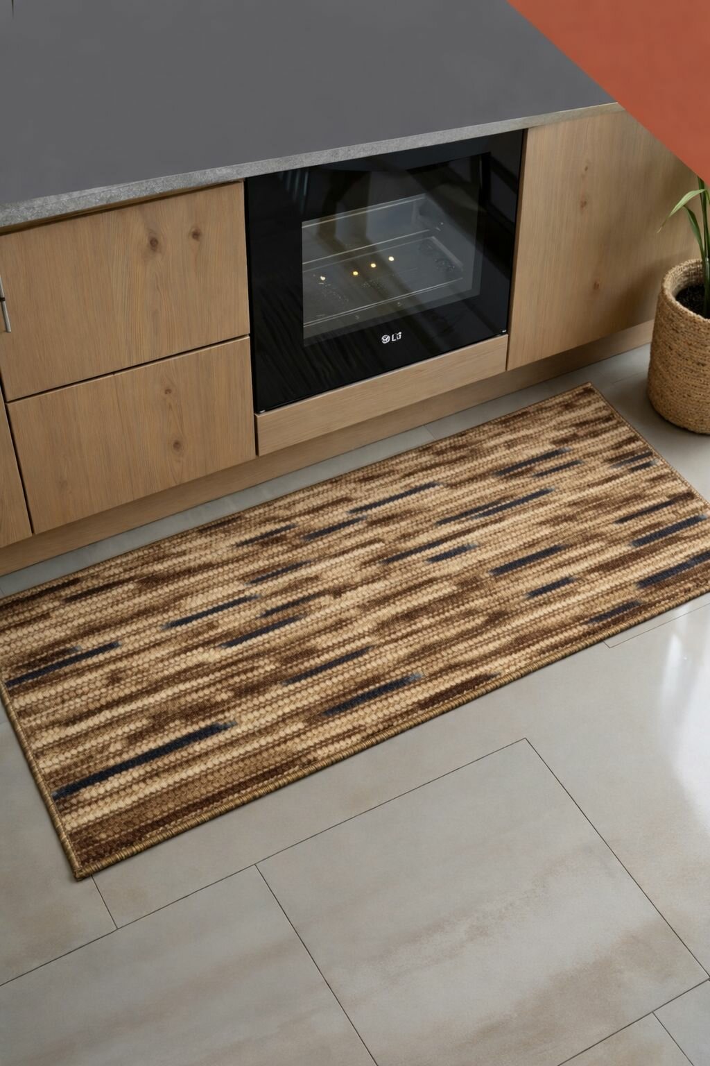 Дорожка размером: 0,6*4,0м (60 на 400 см) бежевая, с полосками, в коридор гостиную, спальню, зал, детскую износостокая