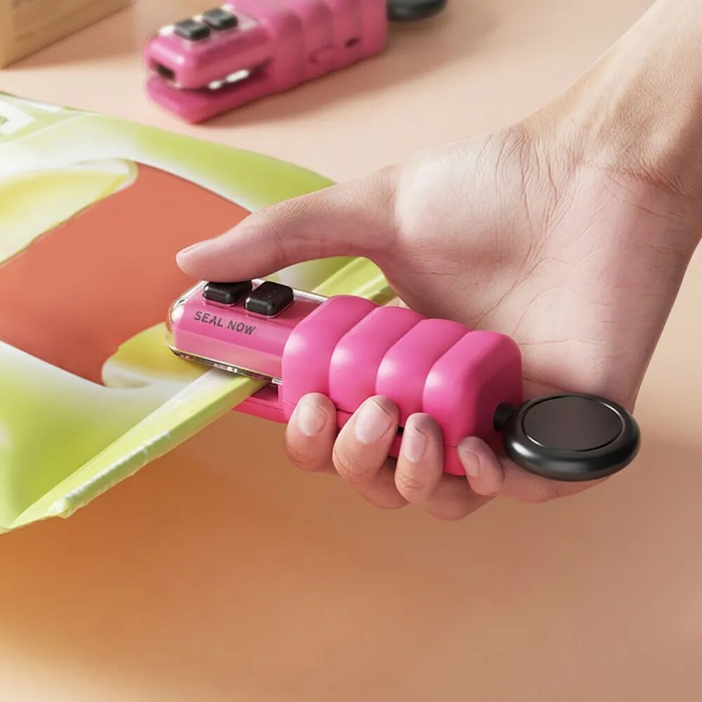Многофункциональный герметизатор для пакетов с функцией открывания, зарядка через USB-C, магнитное крепление, розовый цвет