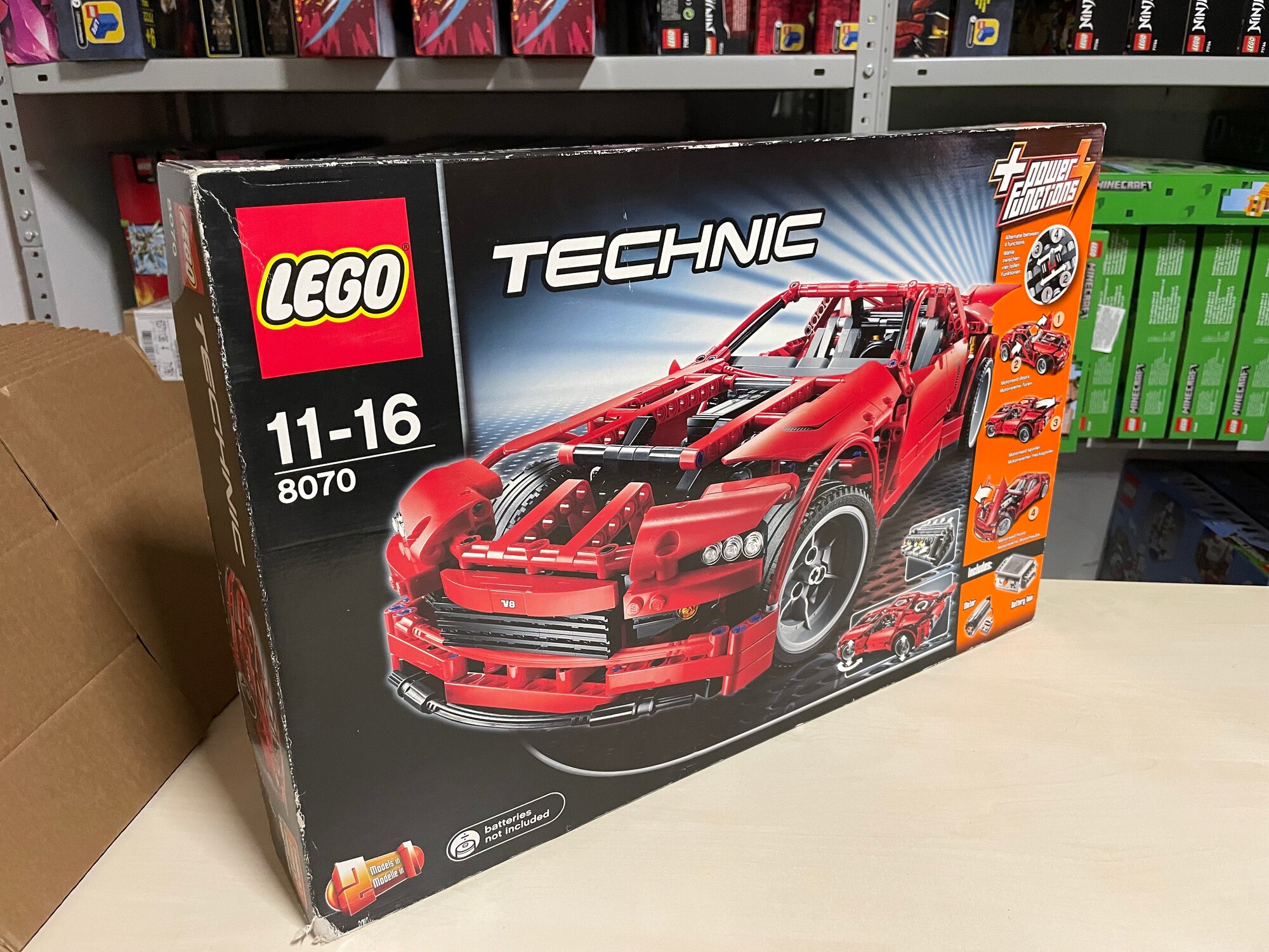 Конструктор LEGO Technic 8070 Суперавтомобиль, 1281 дет.