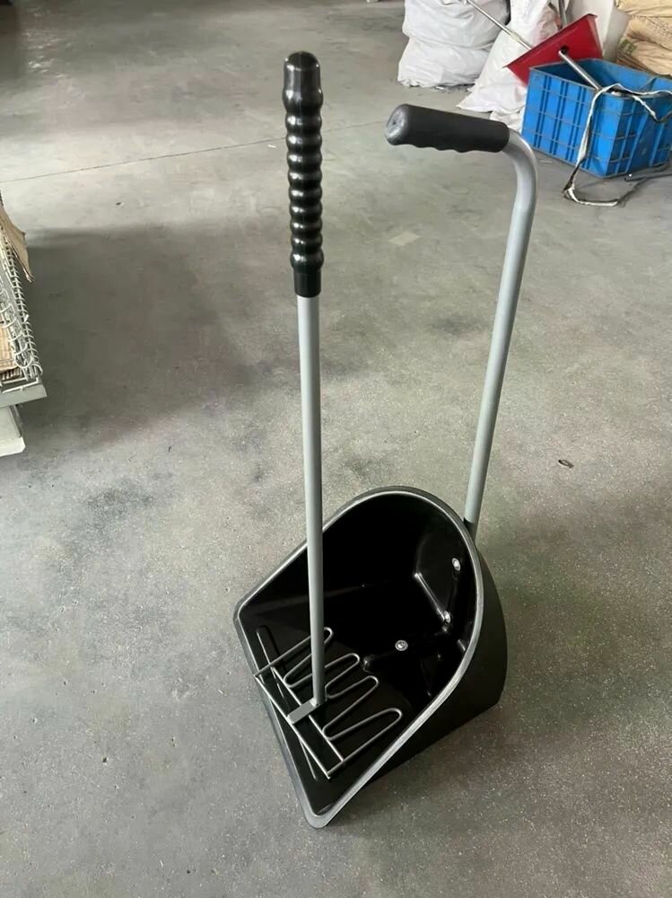 Совок+ вилы /комплект для уборки навоза/ EKKIA