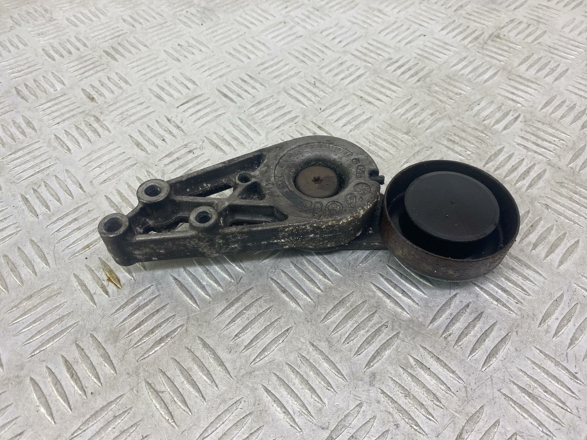 Натяжитель ремня генератора Audi A6 C5 1999 058903133C