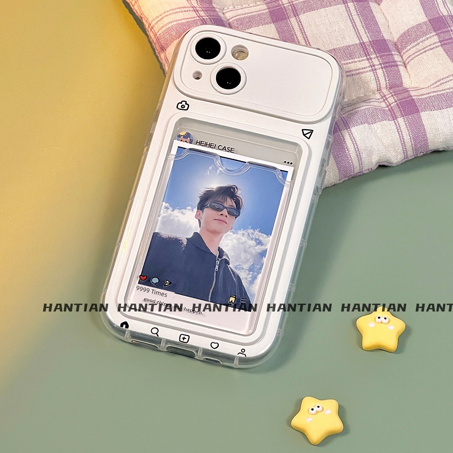 Белый мягкий кардхолдер для iPhone 15 Pro Max с 2 печатными фотографиями для персонализации