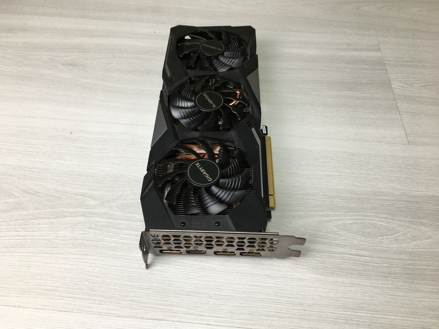 Видеокарта 6Gb GeForce 1660 GTX Super, GIGABYTE GV-N166SGAMING-6GD, PCI-E