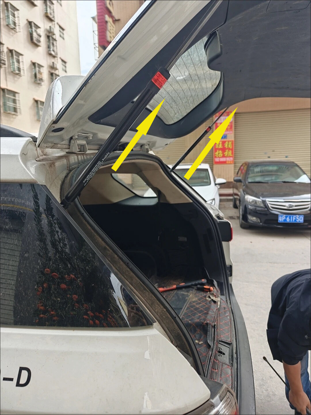 Газовые упоры задней двери багажника для Dongfeng Fengon S560/DFSK Glory 560 2021-н. в. "Амортизаторы" дфск Глори 560 2 шт