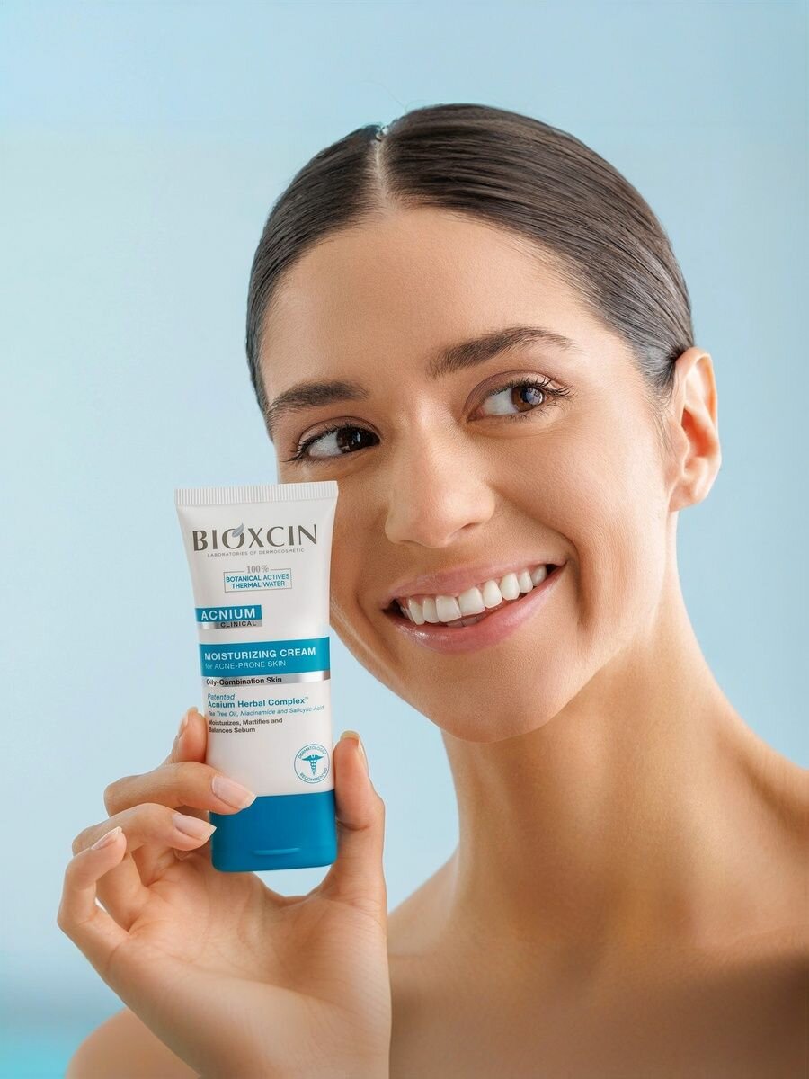 Bioxcin Acnium Sebum Regulating Cream, Увлажняющий Крем для лица и вокруг глаз от акне, постакне и несовершенств с ниацинамидом и термальной водой на основе трав, 50 мл