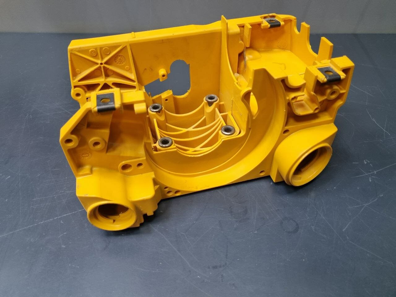 Картер Partner, для бензопилы Partner 351/352/370/371, оригинал, арт. 5300565-96