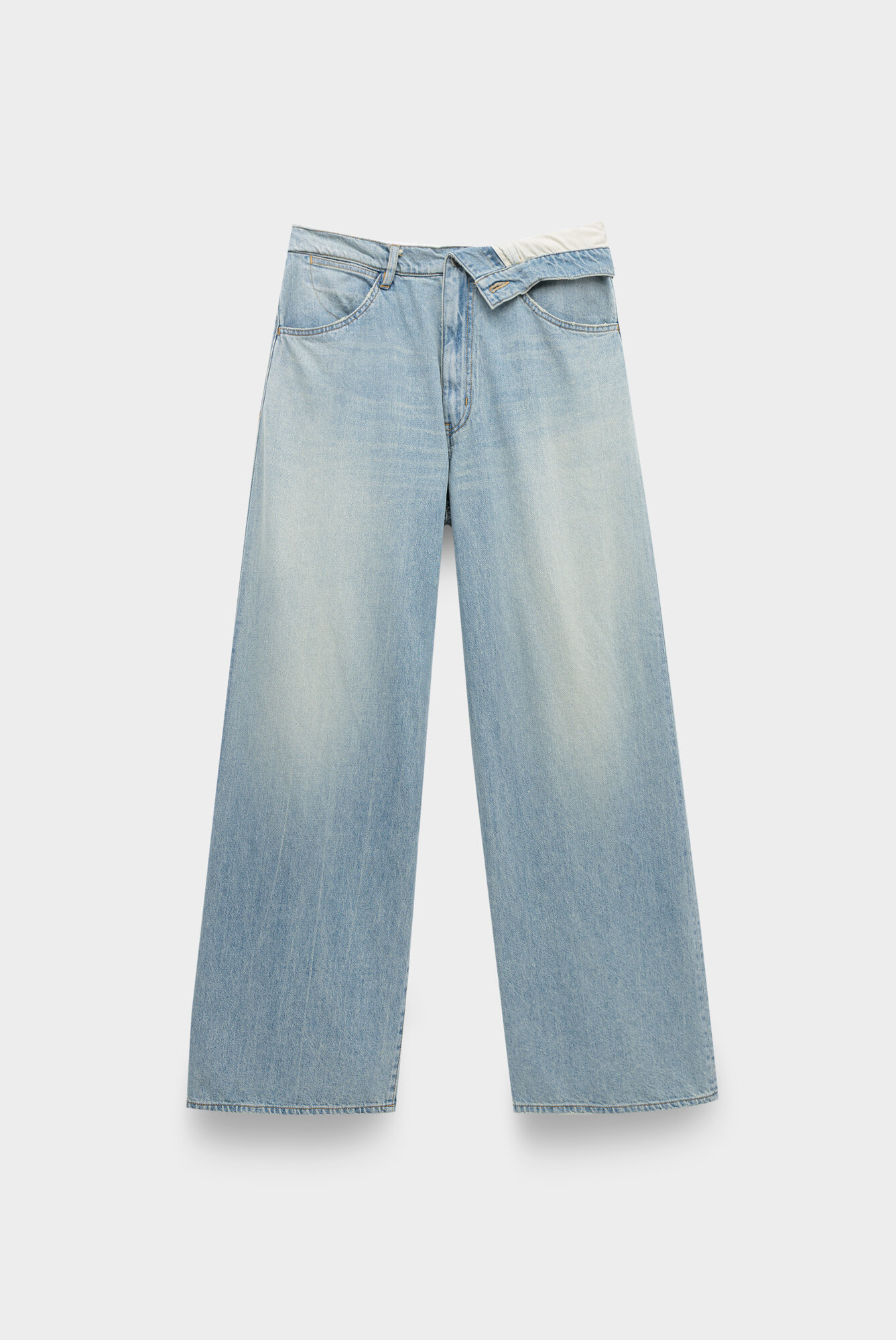 Джинсы Attachment