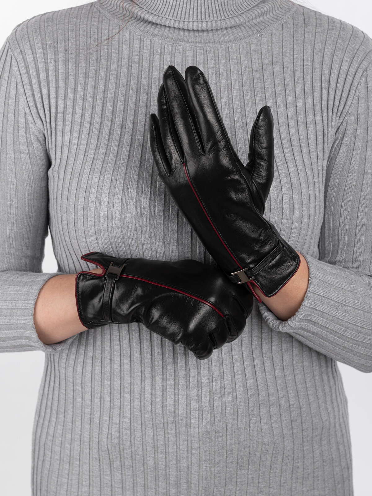 Перчатки для женщин