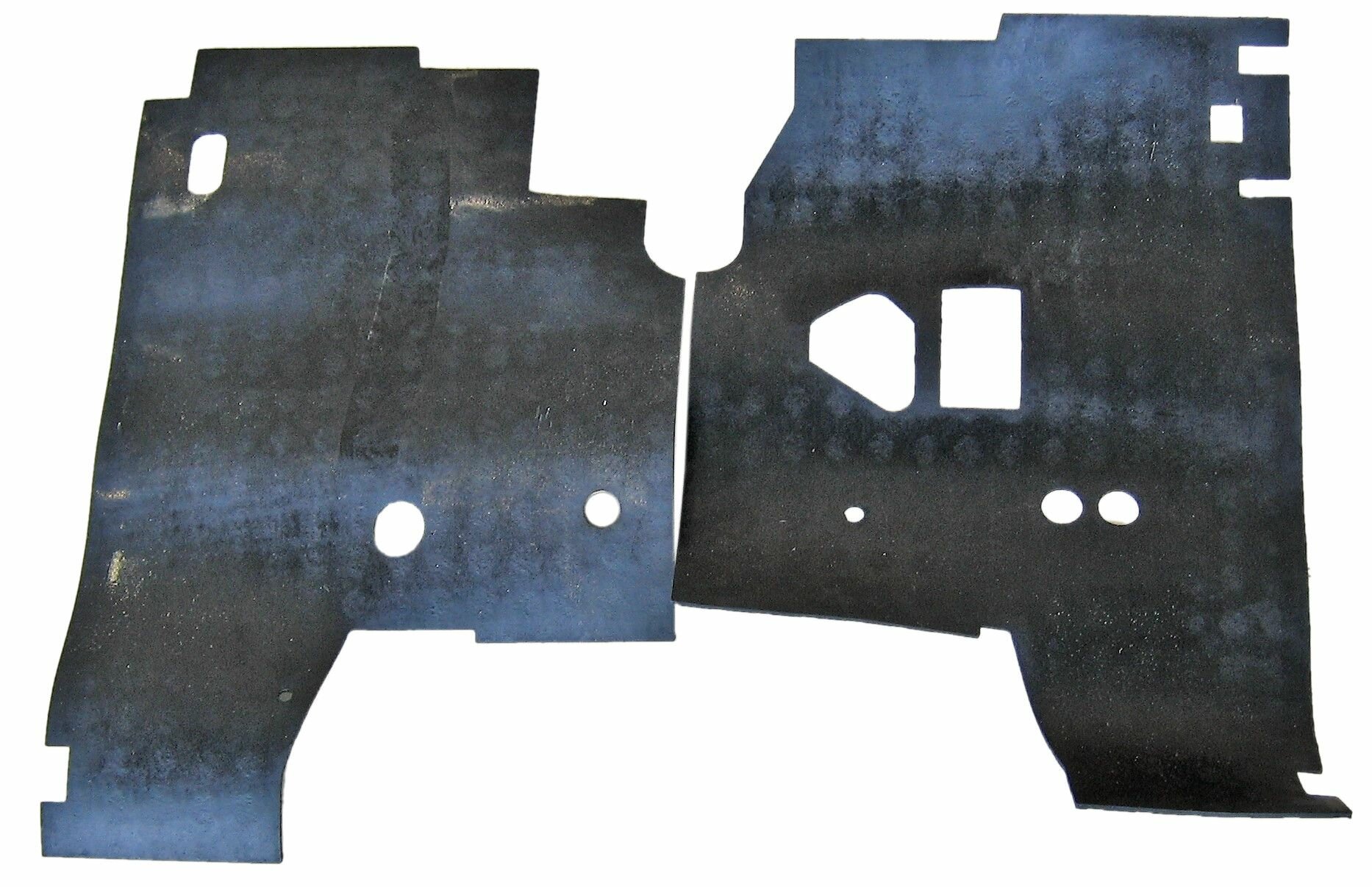 Коврик модернизированной кабины кабины МТЗ, комплект-правый и левый, для колесных тракторов и экскаваторов марки МТЗ