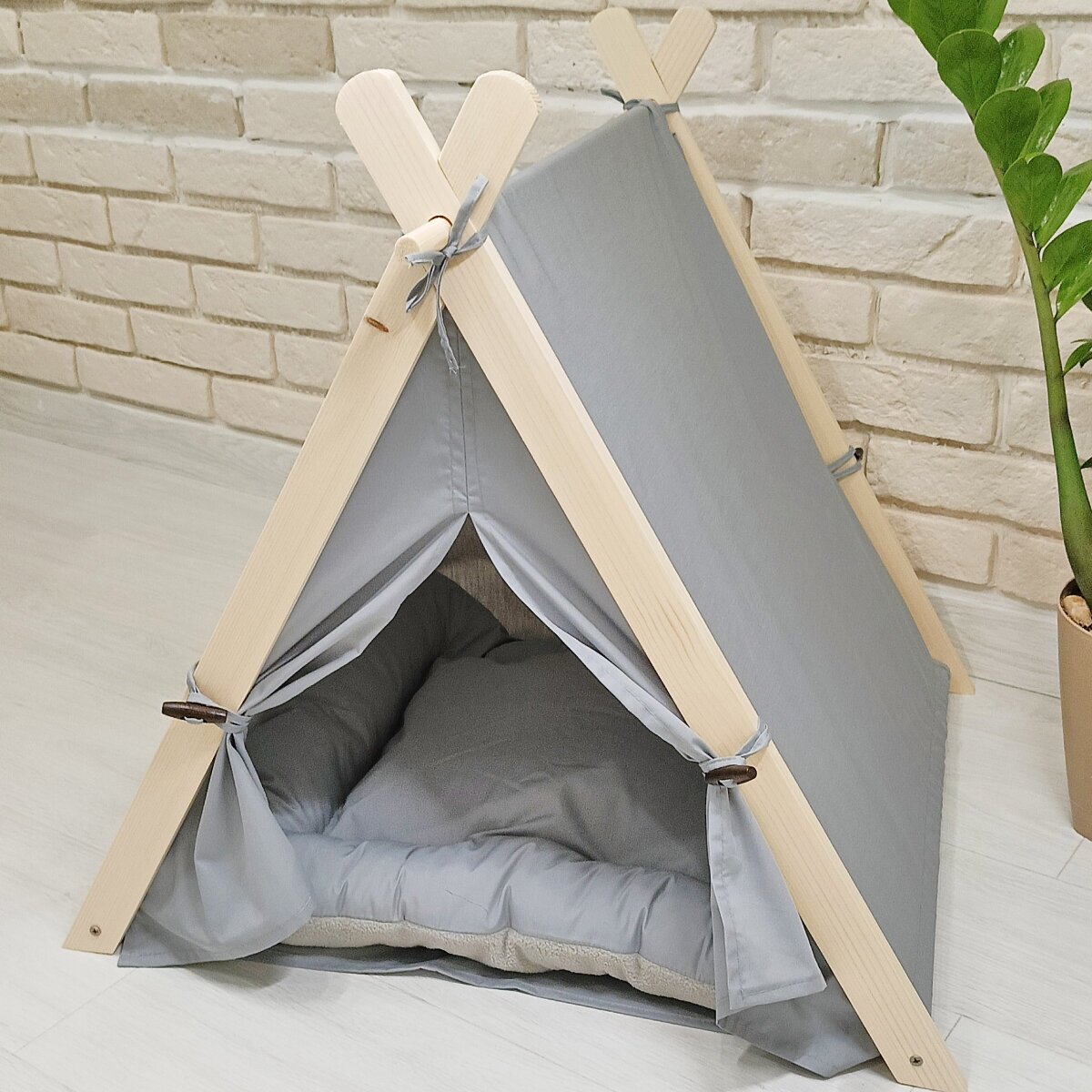 Домик-палатка ВигВам Maxi's House для кошек и собак мелких и средних пород