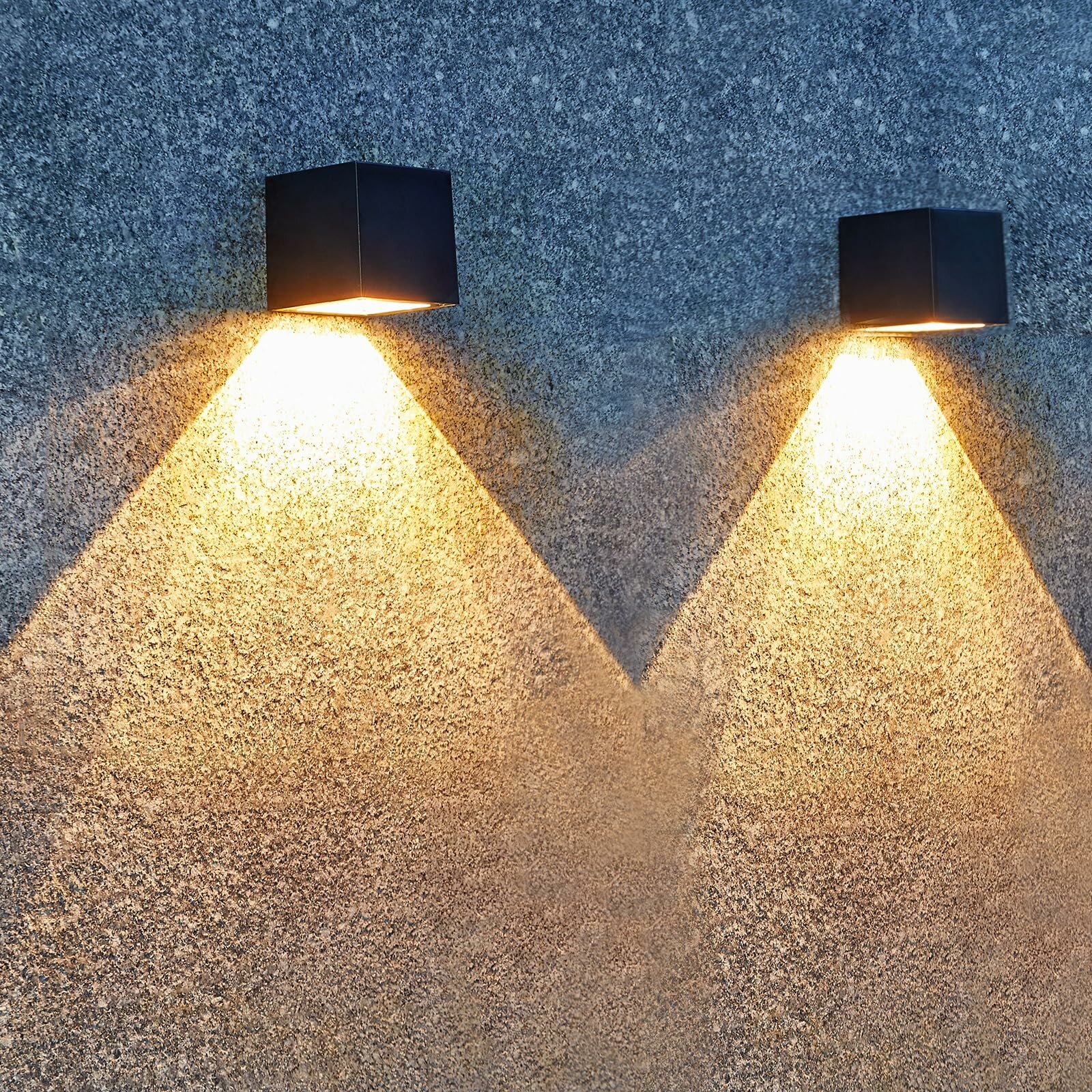 Солнечные настенные светы для улицы, современные квадратные солнечные настенные люстры IP65 водонепроницаемые, солнечные уличные светы для террасы, крыльца, сада, заднего двора, ограды (2 упаковки), размер 3.93*3.93*3.93 дюйма, материал ABS+PC, солнечная